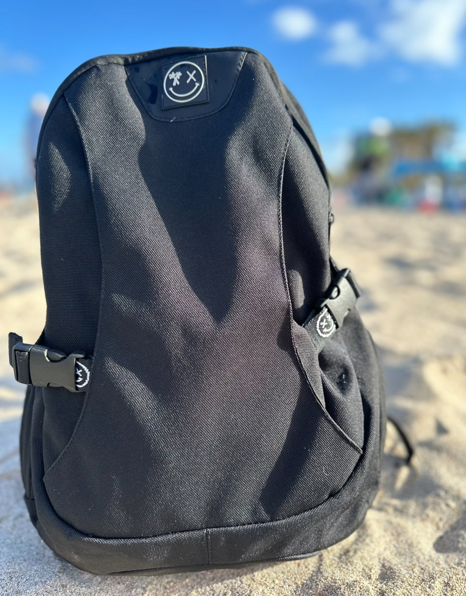 Salty Savage Essential Sport Backpack | Black